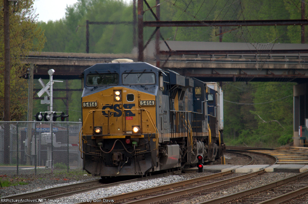 CSX ES40DC 5414 leads Q032-07